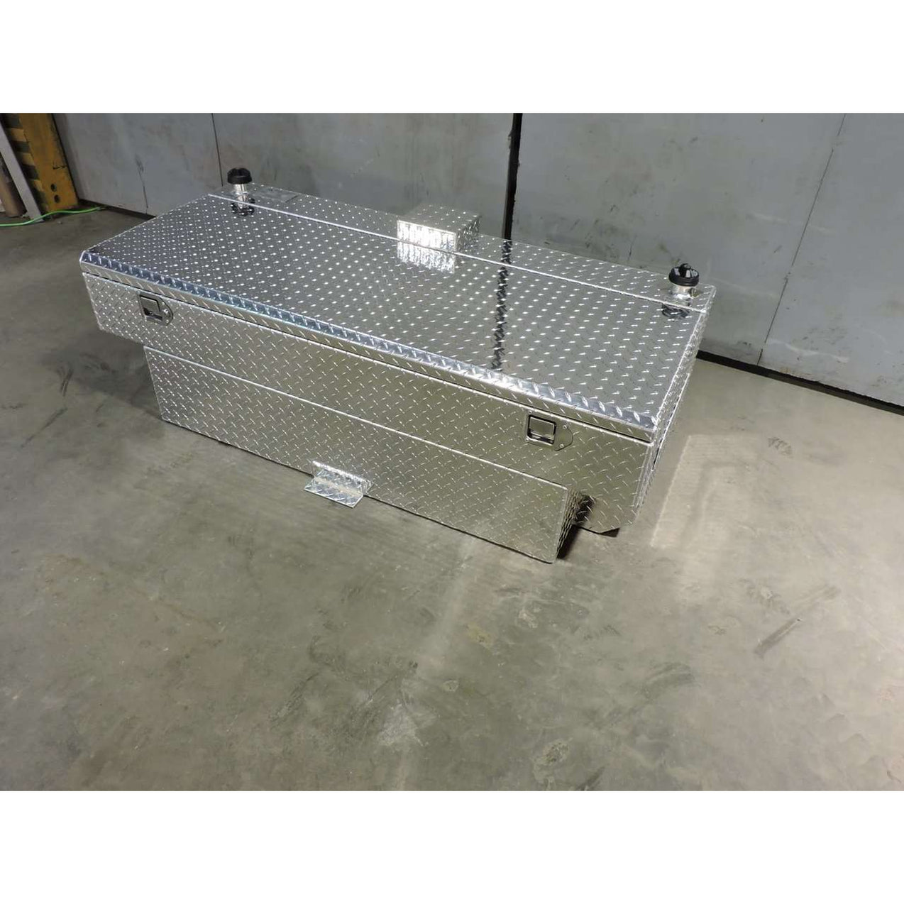 ATTA 70 Gallon L-Shaped Auxiliary Diesel Tank and Toolbox Combo AT70LT ...